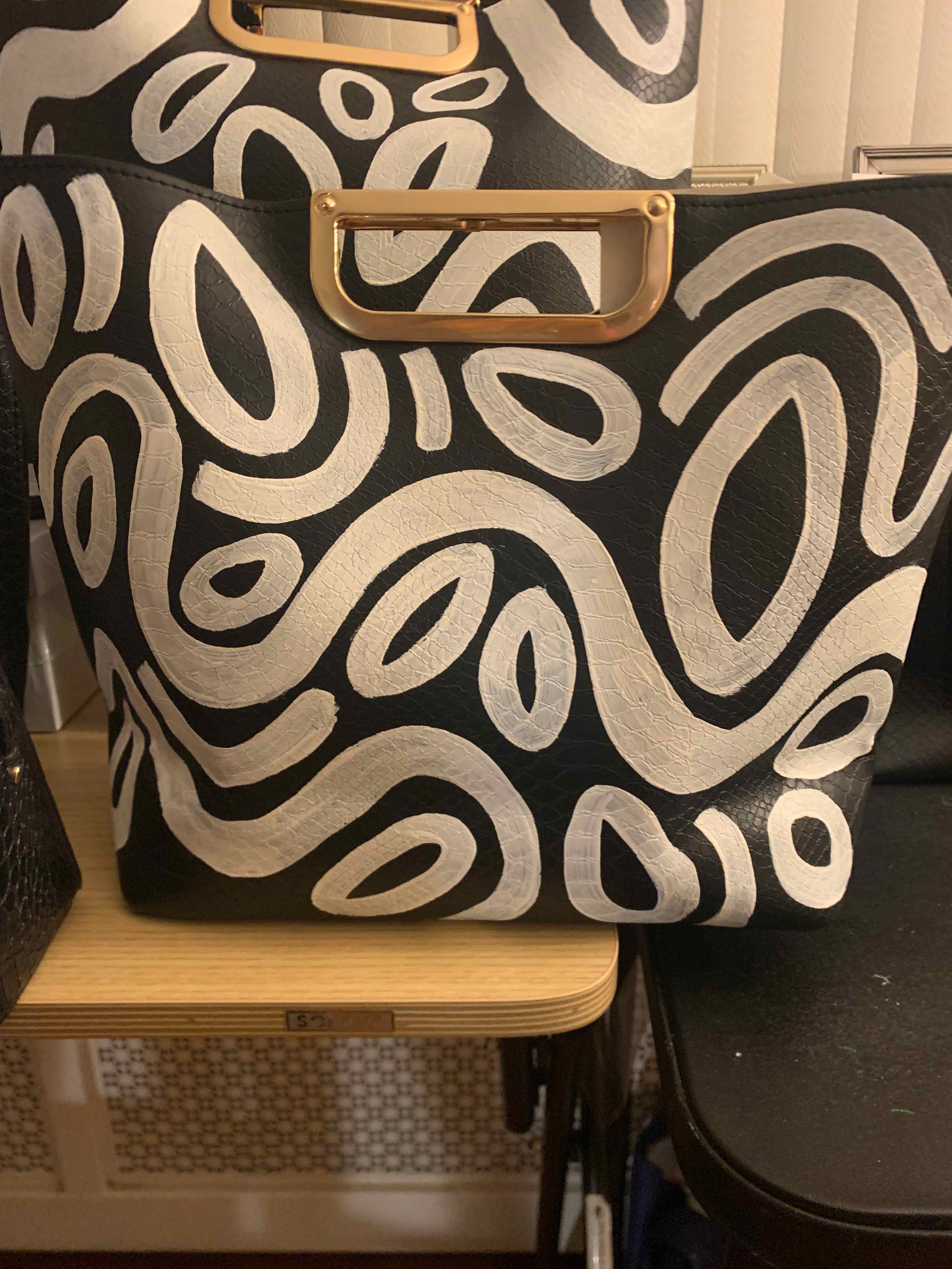 Painted Envelope Bag-Complicated swirl | HOME